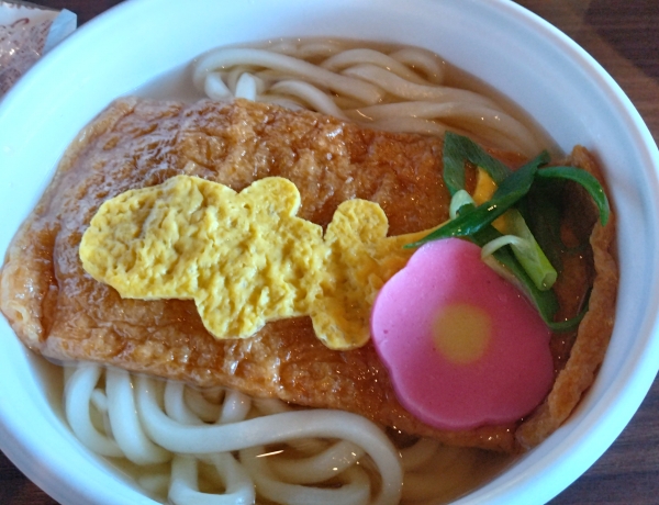 入館したら大きなサンショウウオがお出迎え京都水族館｜Alcocca京都 （アルコッカ 京都）